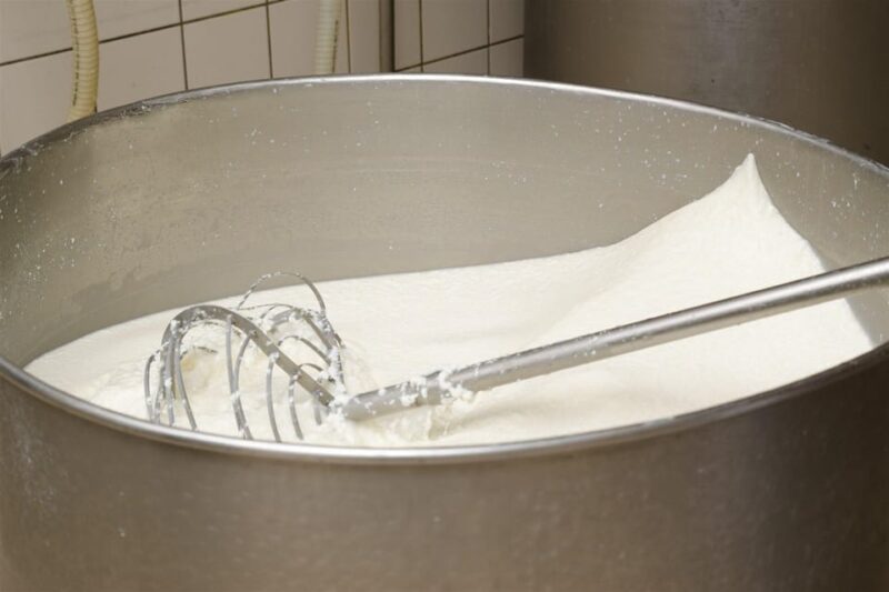 Sorrento: Mozzarella Cheese Workshop in Vico Equense - Tasting the Dairy Delights