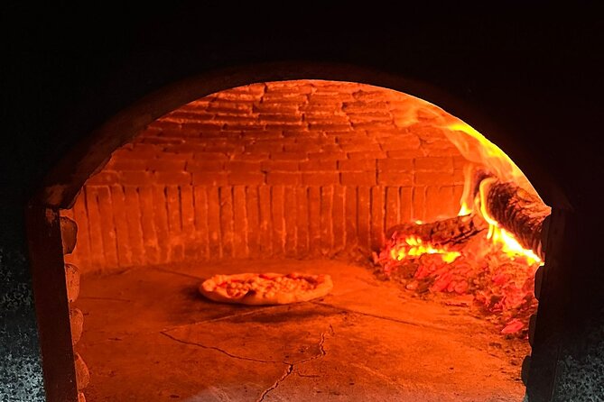 Sorrento Pizza Making Class With Local Pizzaiolo Hands on 100% - Insights From the Local Pizzaiolo Instructor
