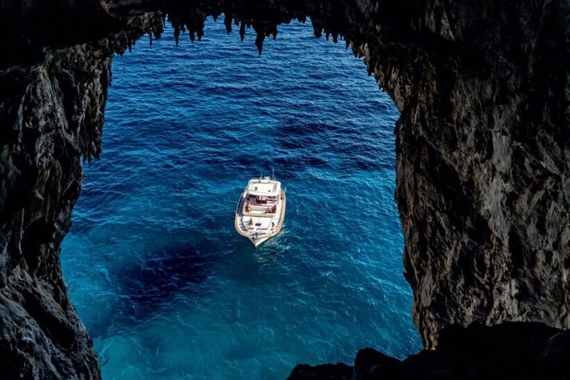 Sorrento: Private Boat Tour of Capri, Ischia, and Procida - Procida: The Colorful Gem
