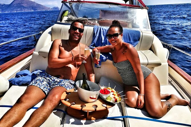 Sorrento: private tour Capri & Positano - Gozzo Sorrentino 7.50 - FAQs