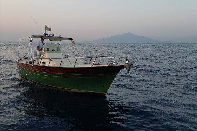 Sorrento Sunset Private Tour - Premium 28ft Boat - The Experience: A Closer Look at the Itinerary