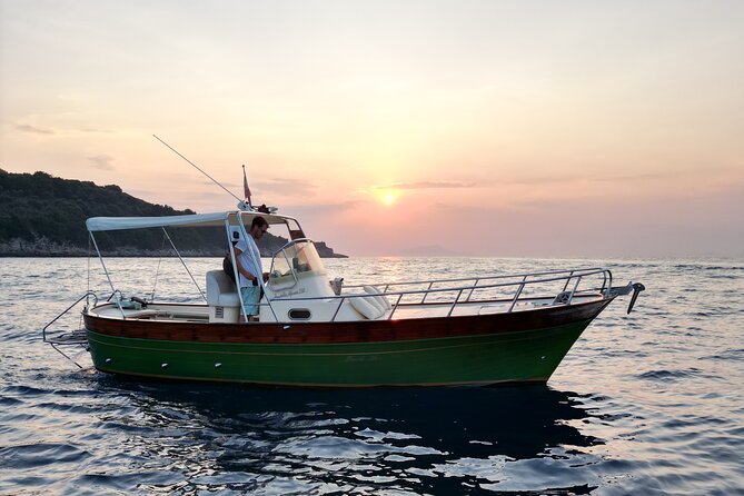 Sorrento Sunset Private Tour - Premium 28ft Boat - Who Should Consider This Tour?