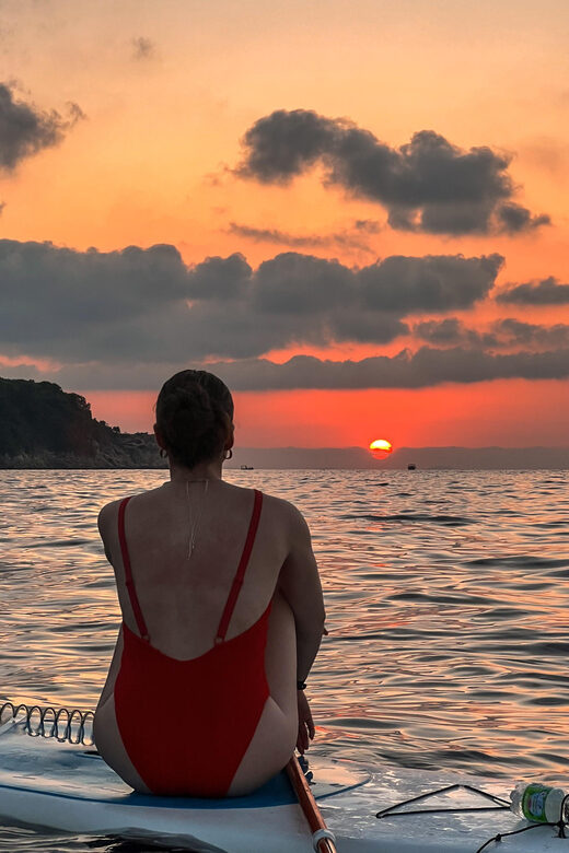 Sorrento: SUP Paddleboard Tour to Bagni Regina Giovanna - Key Points