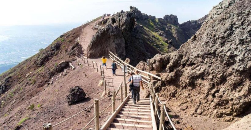 Sorrento: Vesuvius Day Trip with Entry and Lunch - Key Points