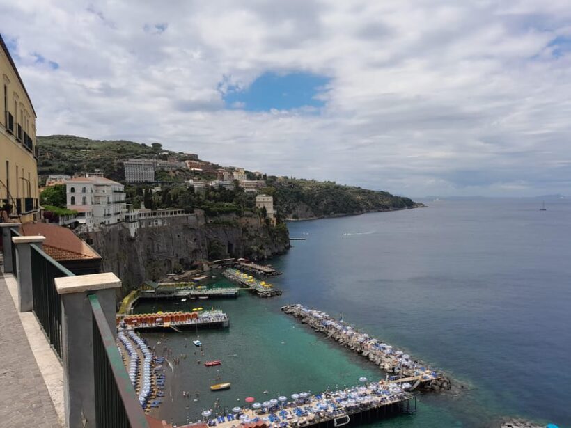 Sorrento walking tour: history, limoncello &manifacturing - Key Points