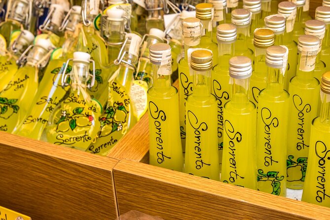 Sorrento Walking Tour With Local Tastings and Historic Sights - Complimentary Street Food Tasting