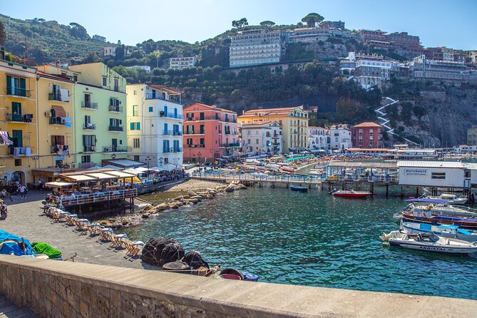 Sorrento Walking Tour With Local Tastings and Historic Sights - Tour Logistics and Meeting Point