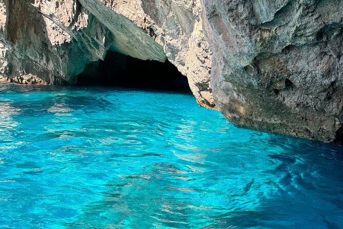 Sorrentomaxiboat Tours to Capri - Important Considerations for Travelers