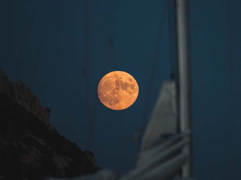 Sotogrande: Full Moon on the Sea 2 Hours - Key Points
