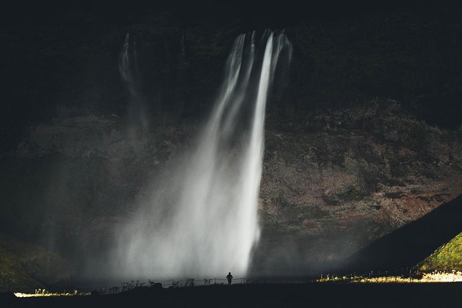 South Coast, Diamond Beach and Glacier Lagoon Day Tour - Visiting Skogafoss and Seljalandfoss