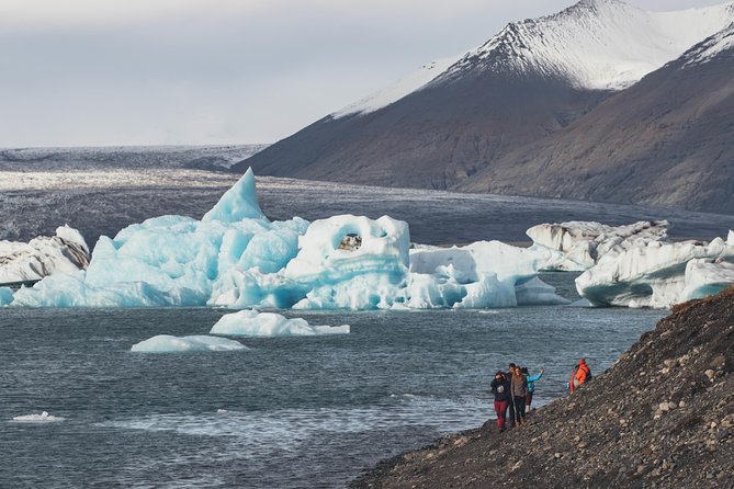 South Coast, Diamond Beach and Glacier Lagoon Day Tour - Experiencing Jökulsárlón Glacier Lagoon