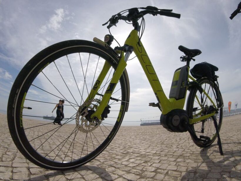 South Lisbon: 3-Hour Christ the King Electric Bike Tour - The Itinerary in Detail