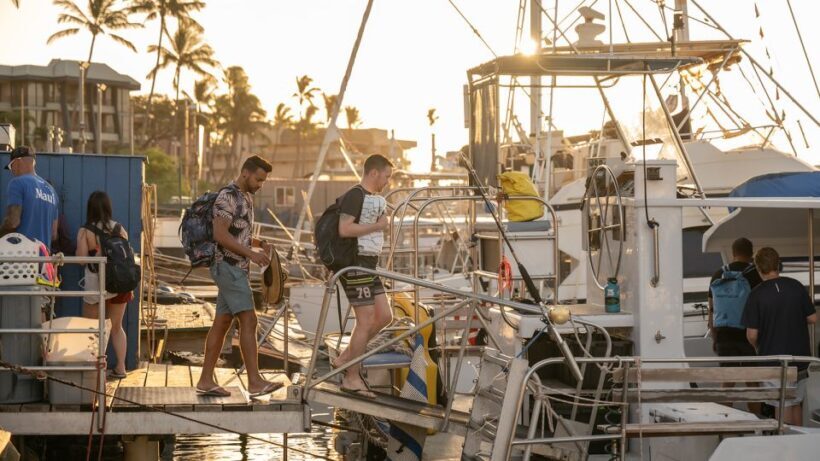South Maui: Molokini & Turtle Town Snorkeling Tour with Meal - The Journey to Molokini: A Natural Marvel