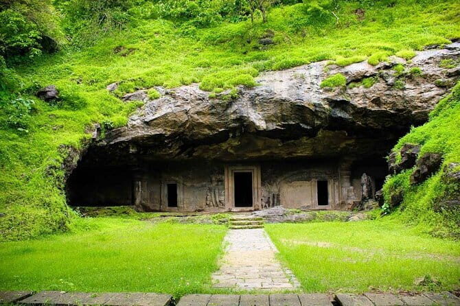 South Mumbai with Elephanta Caves Tour in Private Vehicle - FAQ