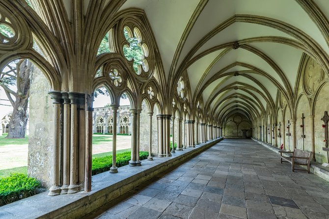 Southampton to Heathrow via Attraction of Your Choice - Booking Your Experience: Simple and Flexible