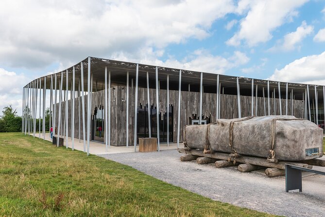 Southampton to Heathrow via Attraction of Your Choice - Customizing Your Tour: Tailoring to Your Interests