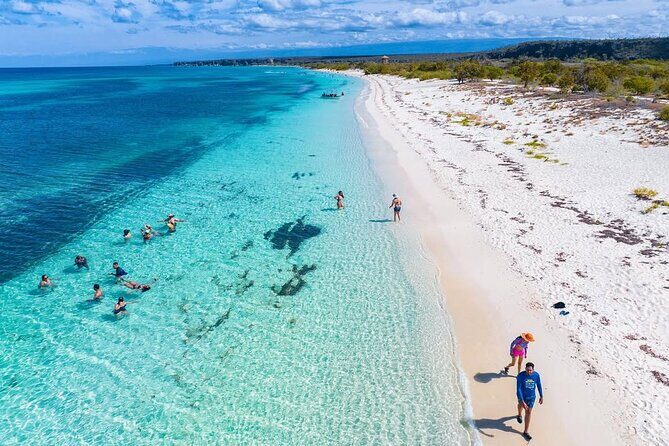 Southern VIP Route + Aguilas Bay: All Inclusive 2-Day Tour - Key Points