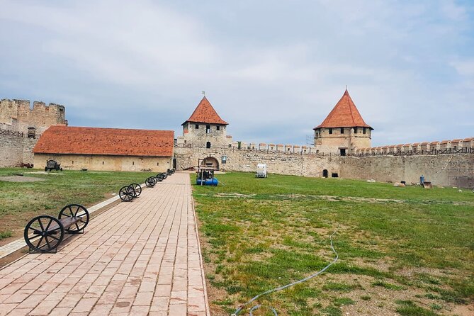 Soviet Heritage of Transnistria and Castle Mimi Winery - Discovering Tiraspol: The Heart of Transnistria