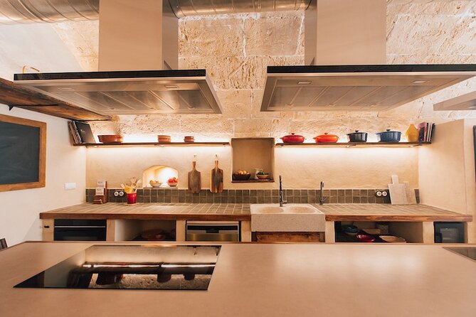 Spanish Cooking Experience in Mallorca - The Group Size and Atmosphere