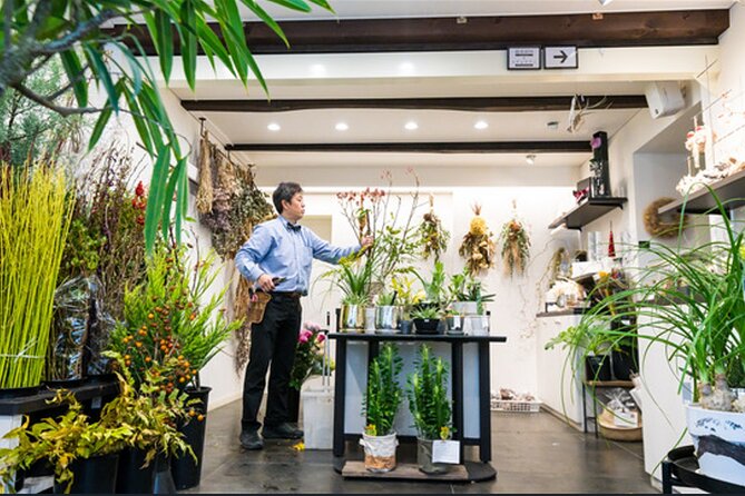 Special Ikebana Experience Guided by an Ikebana Master, Mrs. Inao - Meeting and Pickup Logistics