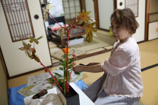 Special Ikebana Experience Guided by an Ikebana Master, Mrs. Inao - Engaging With Ikebana Master Mrs. Inao