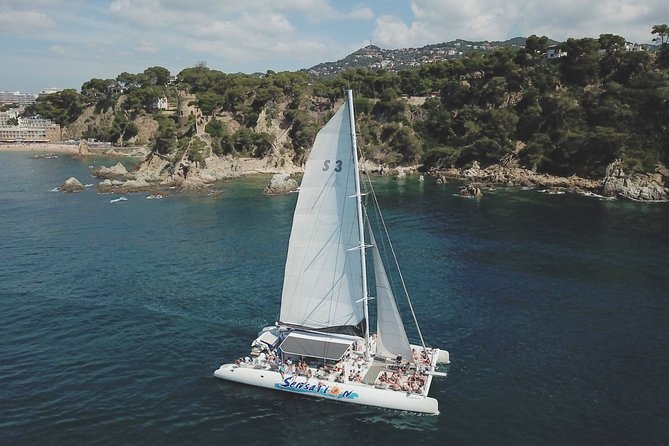 Special Tour for Groups Sailing Along the Costa Brava in a Big Catamaran. Food and Drinks Included. - What to Expect on the Catamaran