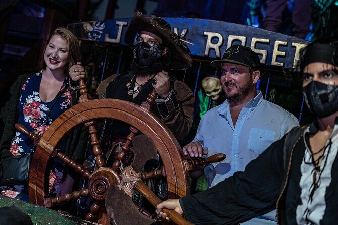 Spectacular Pirate Show, Lobster Dinner & Open Bar in Cancún Bay - Who Will Enjoy This Tour?