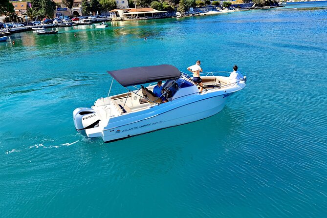 Speedboat Atlantic Marine 750, 4 or 8 hours - Comfort and Convenience