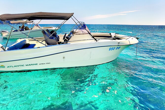 Speedboat Atlantic Marine 750 Review - Natural Wonders and Scenic Beauty