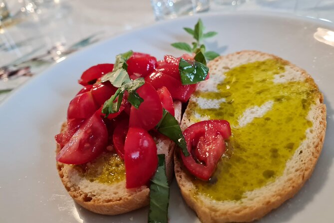 Spello E-Bike Tour With Lunch and Wine Tasting! - Indulge in Olive Oil Tasting