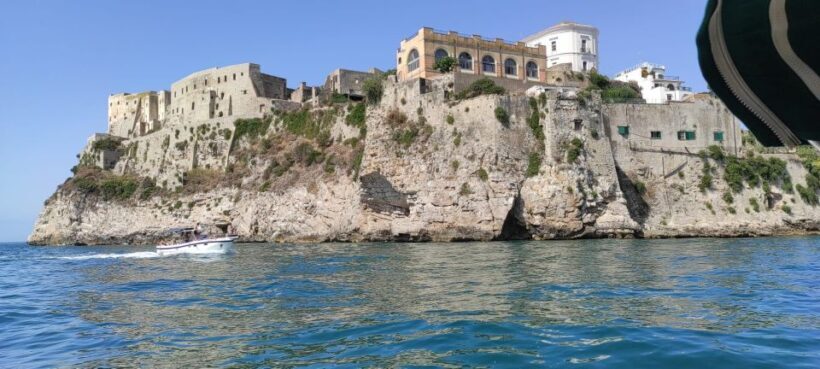 Sperlonga: Boat Tour to Gaeta with Pizza and Drinks - Who Will Love This Tour?