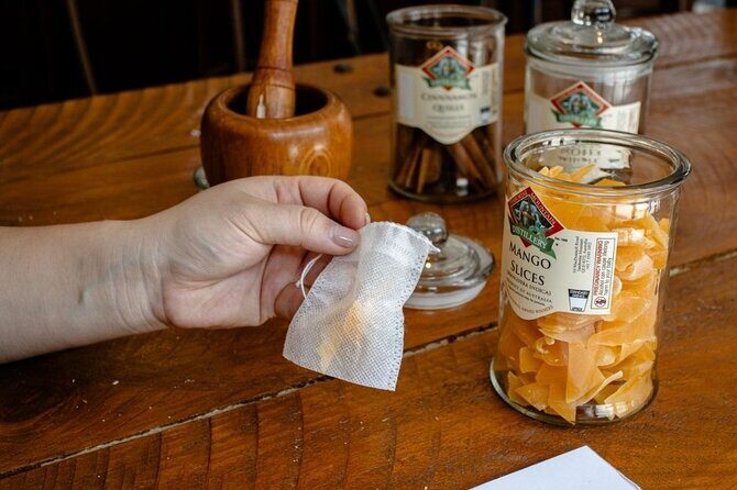 Spirit Blending Class at Tamborine Mountain - A Closer Look at the Tamborine Mountain Spirit Blending Class