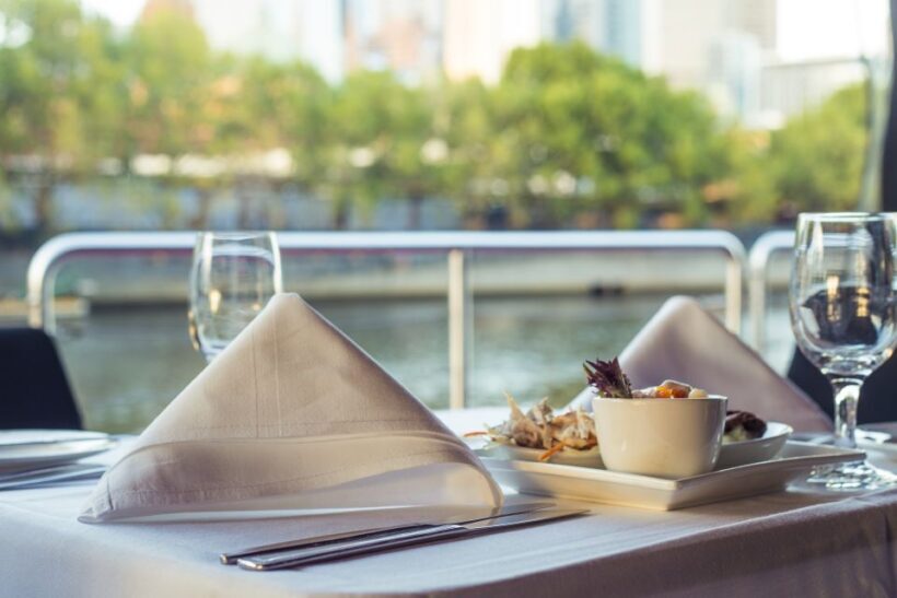 Spirit of Melbourne 4-Course Cruise with Drinks - Key Points