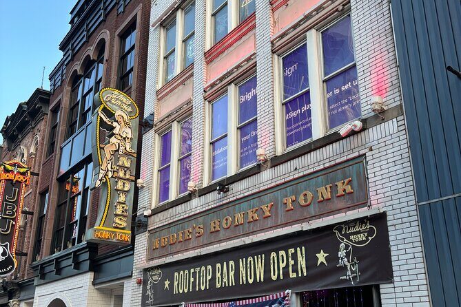 Spirits of Nashville Haunted Pub Crawl - What’s Included and What’s Not