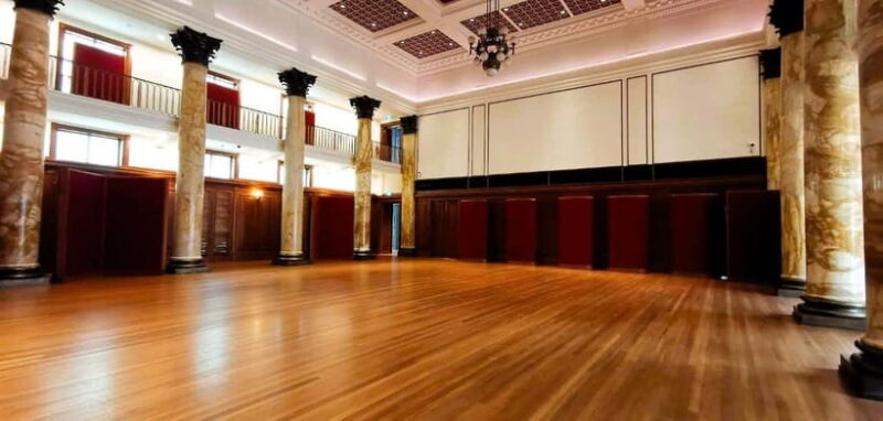 Splendour of Colonial Singapore Walking Tour with Lunch - A Closer Look at the Experience