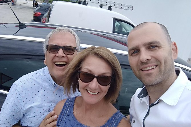 Split Airport to Split Private Transfer to 8 Pax (Door to Door Any Location) - Vehicle and Amenities