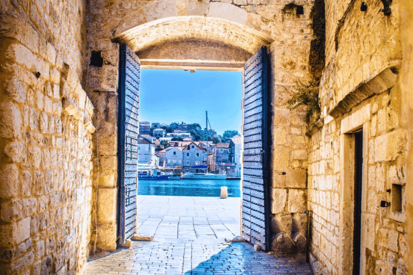 Split: Blue Lagoon & 3 Islands Speedboat Tour - Small group - Authentic Experience and Traveler Feedback
