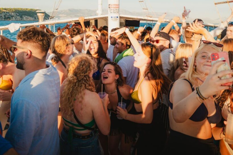 Split: Blue Lagoon Boat Party with Slide, Dj and After Party - FAQs