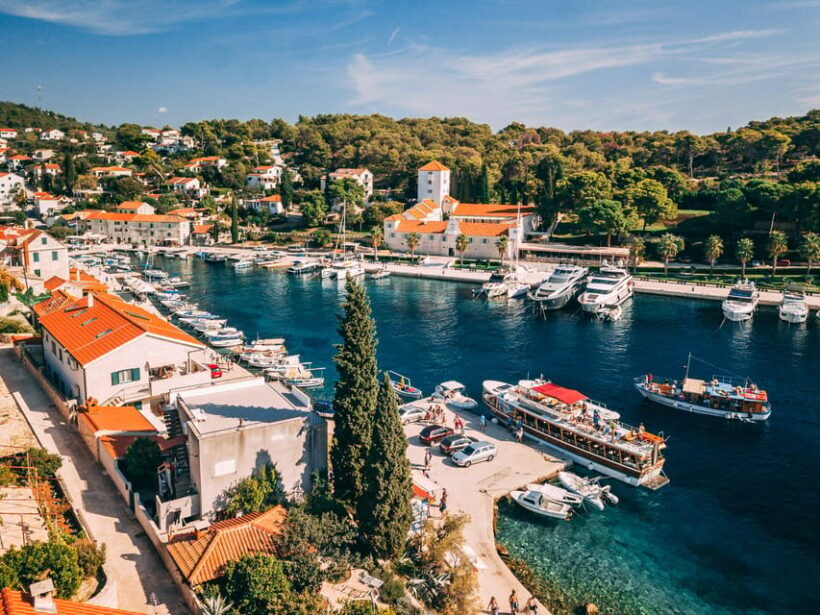 Split: Blue Lagoon, Shipwreck and olta with Food and Drinks - FAQs