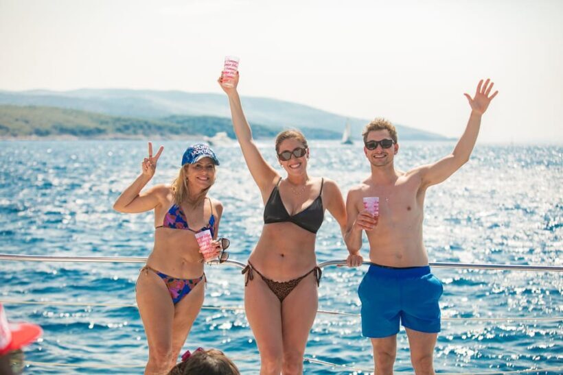 Split: Blue Lagoon & Trogir Boat Tour with Lunch and Drinks - Second Swim: Iovo Island