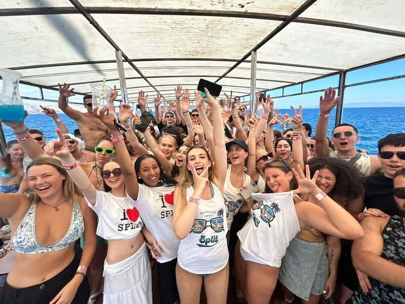 Split: Captains Boat Party  Blue Lagoon, DJ & Free Shots - Key Points