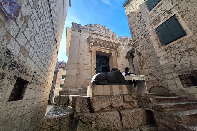 Split Game of Thrones Tour Filming Locations and History Walk - Meeting and End Points