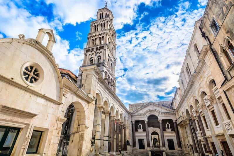 Split: Guided Walking Tour in English - Key Points