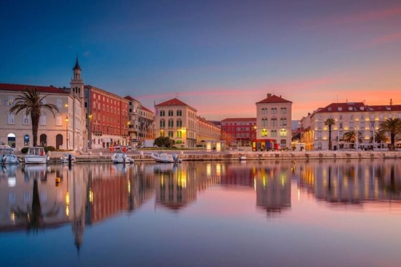Split : Must-See Attractions Walking Tour with A Guide - What’s Included and What’s Not