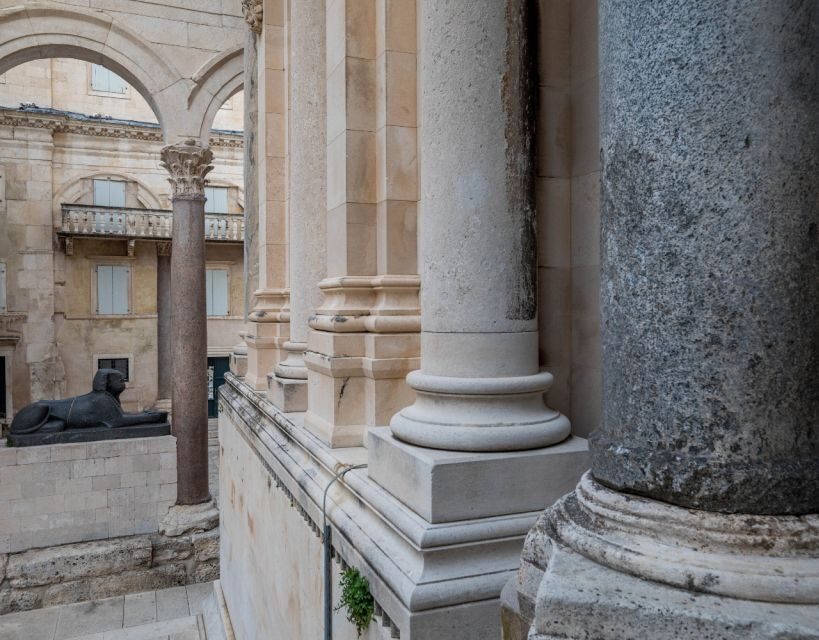 Split: Old Town Highlights Early Bird Walking Tour - Key Points