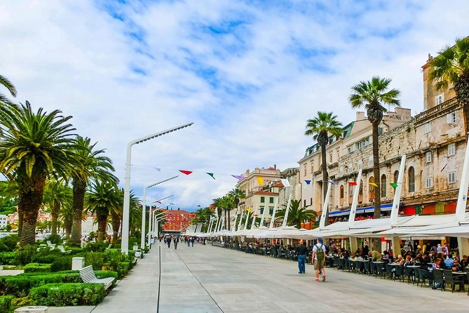 Split Old Town Small Group Walking Tour - Meeting Point and Logistics