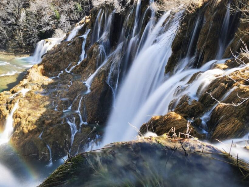 Split: Plitvice Lakes Guided Day Tour with Entry Tickets - The Pros and Cons