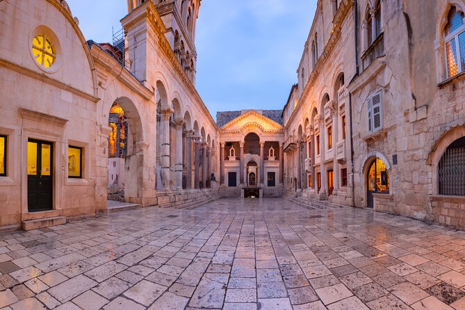 Split Scavenger Hunt and Highlights Self-Guided Tour - The Sum Up: Who Is This Tour Best For?