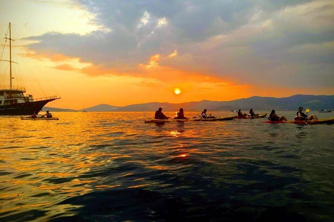 Split Sunset Sea Kayaking Tour With Wine - Meeting Point and Tour Logistics
