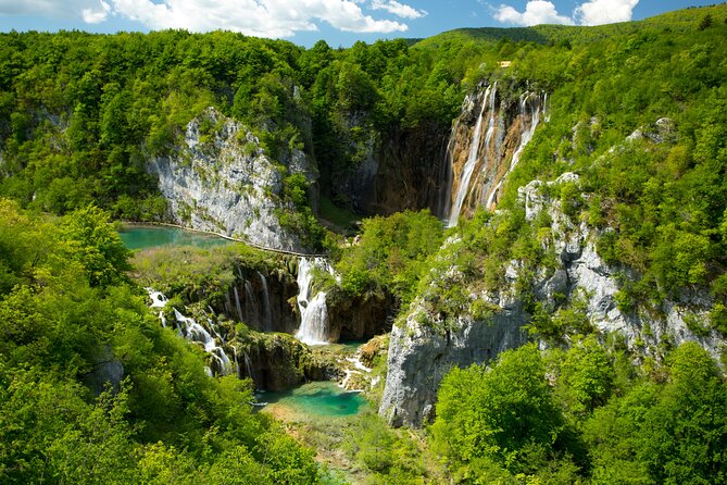 Split to Plitvice Lakes Private Tour With Local Guide - Exploring Plitvice Lakes National Park